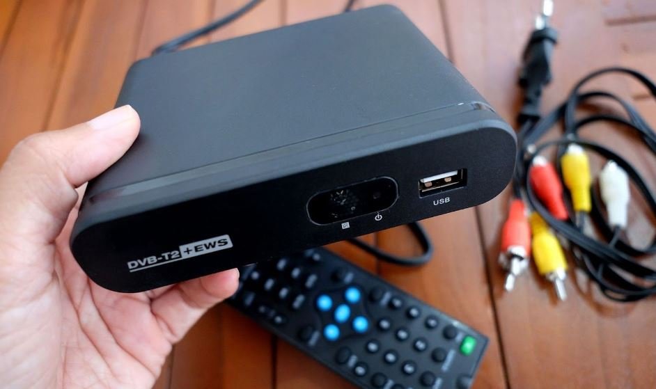 Cara Mudah Pasang dan Instalasi Set Top Box Untuk Menonton Siaran TV ...